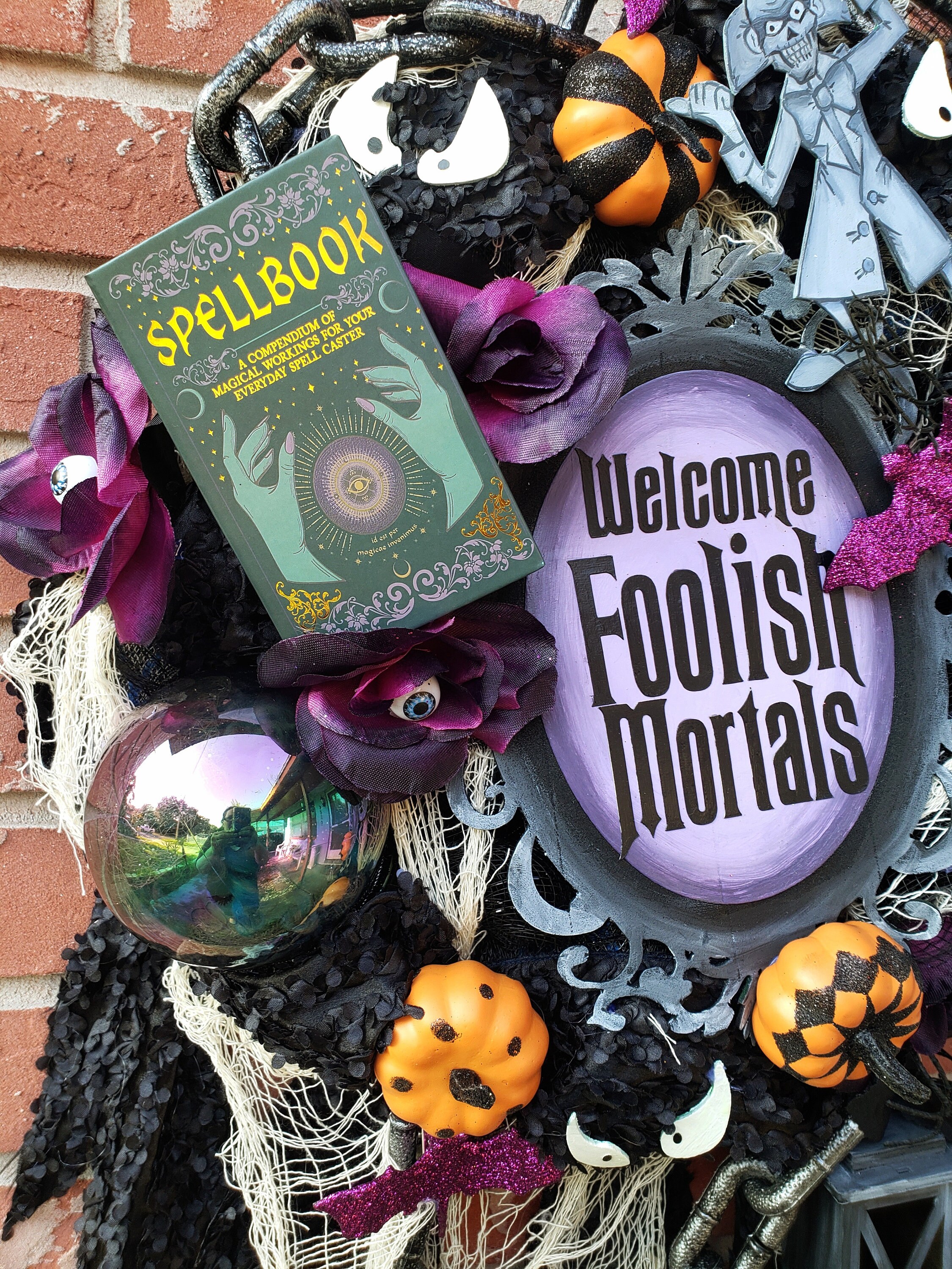 Haunted Mansion Madam Leota Wreath Halloween - Etsy