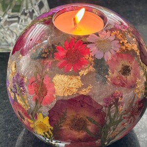 Dried Flower & Gold Leaf Resin Tea Light Holder - Etsy