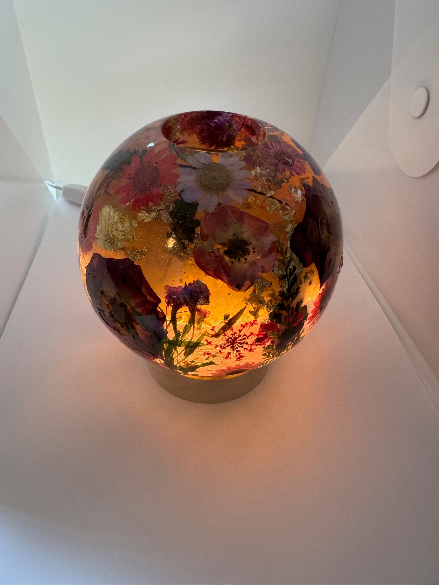 Dried Flower & Gold Leaf Resin Tea Light Holder - Etsy