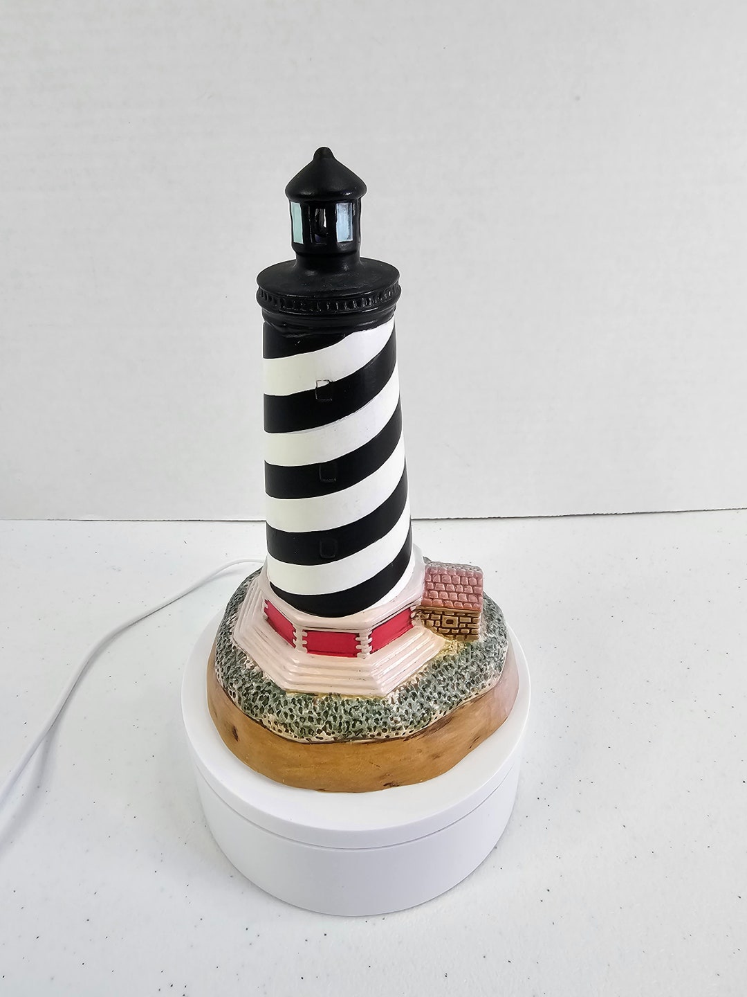 1994 Geo Z Lefton China Cape Hatteras Lighthouse With Music Box Plays ...