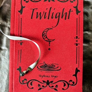 Twilight Series by Stephenie Meyer Rebound With Painted Book Edges - Etsy
