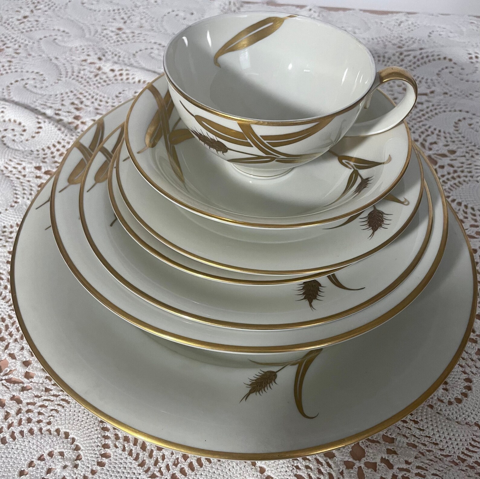 Vintage Meito Norleans China Midas Gold Wheat Pattern_ Setting for 12 ...