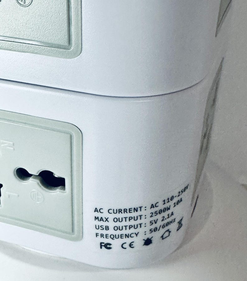 Desktop Power Strip Tower - Multi Plug Power Station With 10 Outlets ...