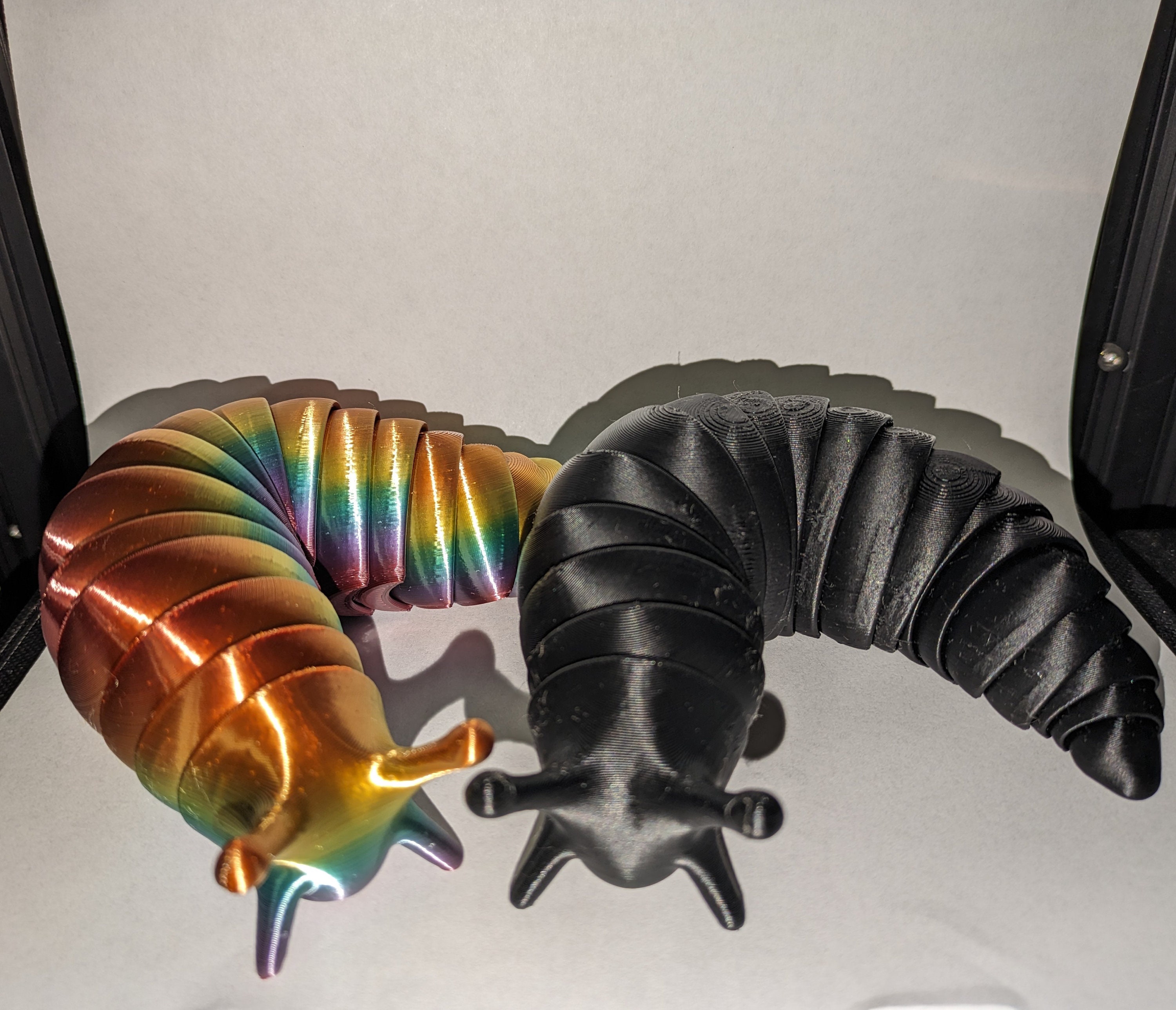 3D Printed Articulated Slug Fidget Toy Rainbow and Many Colors and Sizes Simple and Complex - Etsy