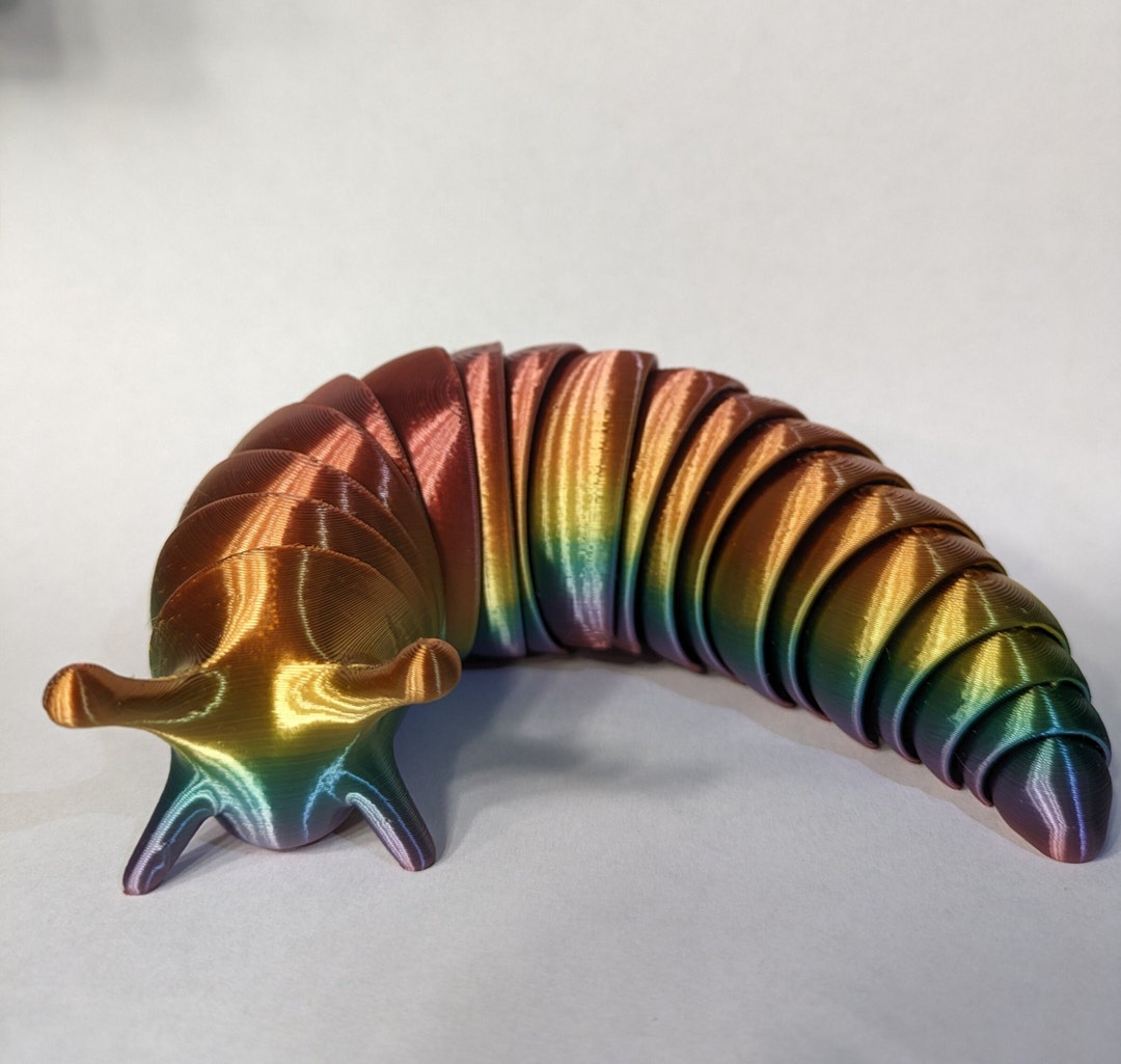 3D Printed Articulated Slug Fidget Toy: Rainbow Colors, Desk Decor - Etsy