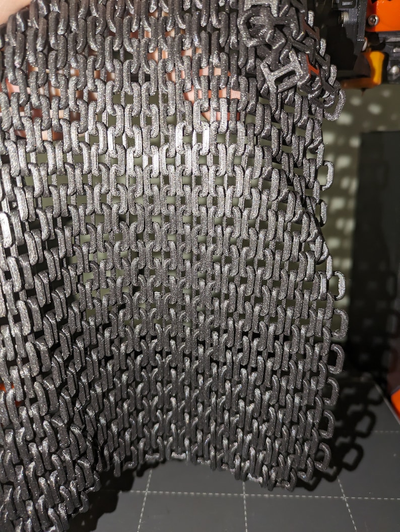 Chains - Flexible Fabric Chainmail 3D Print - Etsy