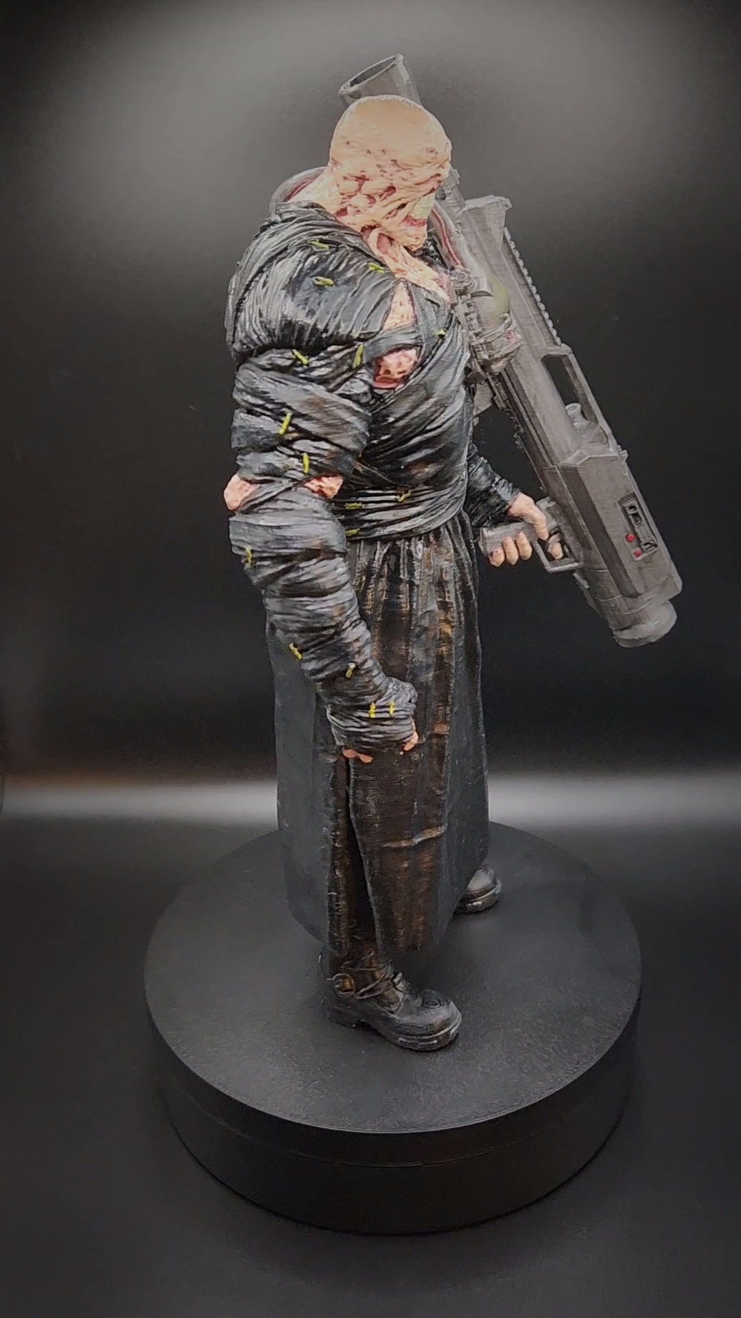 Resident Evil Nemesis Statue With Rocket Launcher - Etsy
