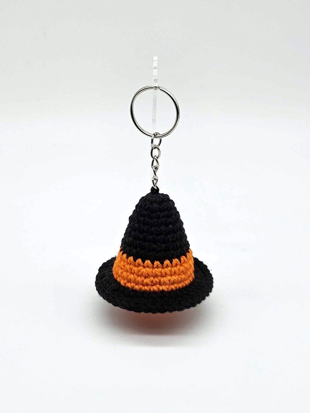 Cute Crocheted Witch Hat Keychain Witchy Wicca Pendant Halloween Spooky ...