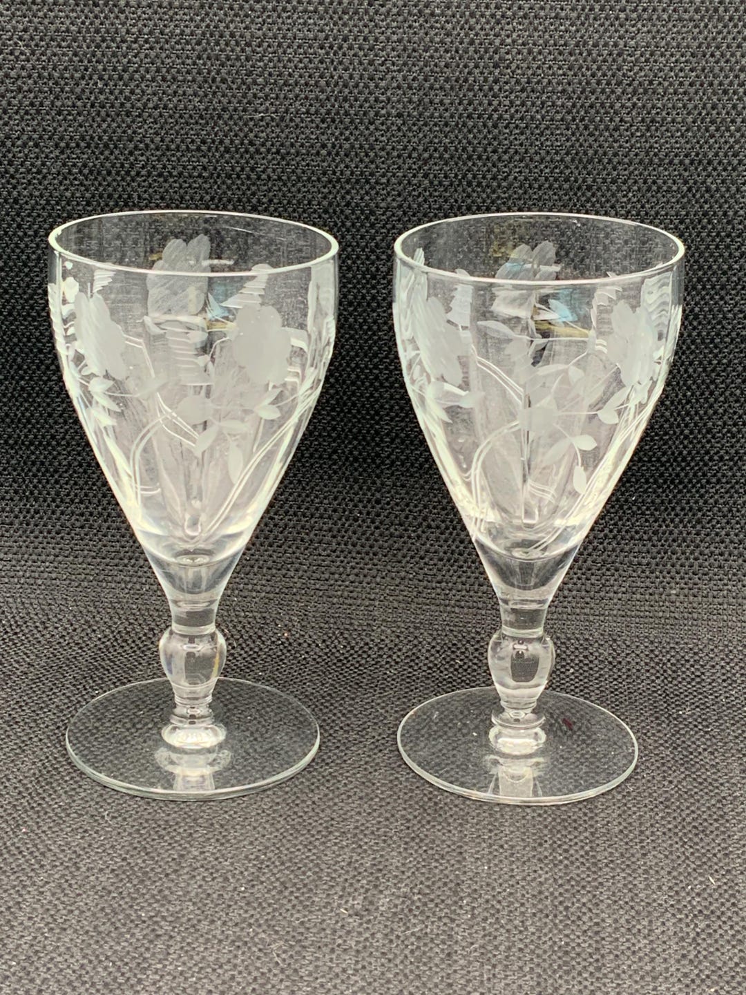 Etched Romanian Wine Glasses, Handcrafted Wine Glasses, Elegant ...