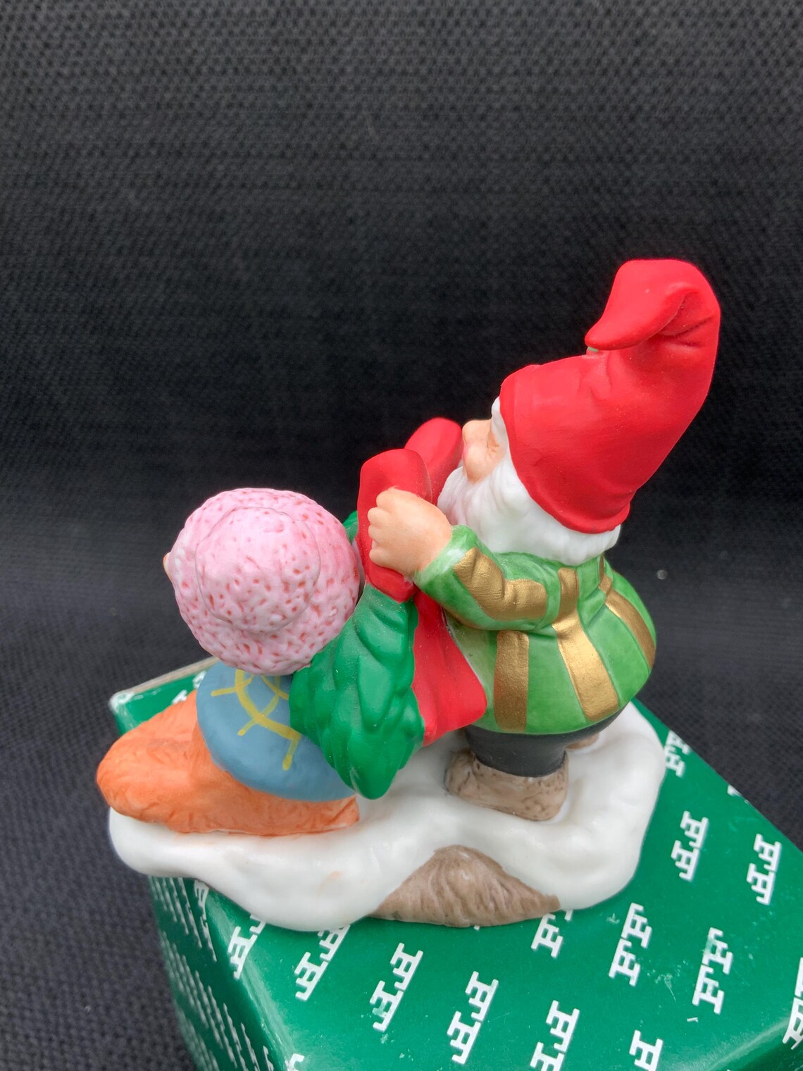Fitz & Floyd Holiday Figurine, Christmas Garland Decor, Festive ...