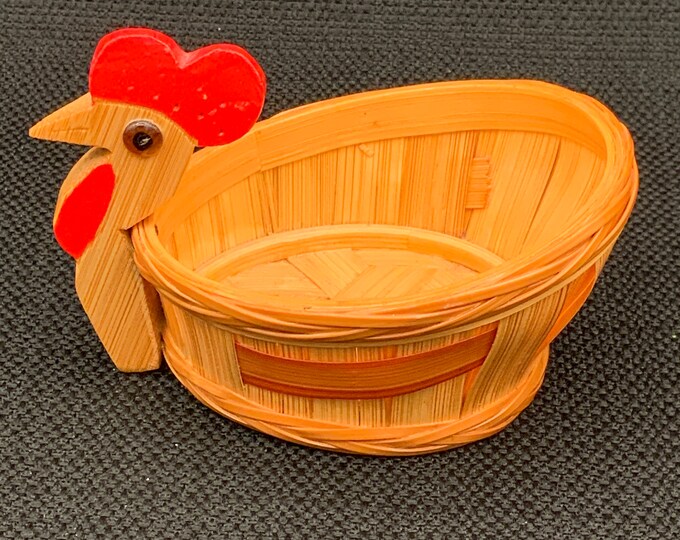 Handcrafted Chicken Baskets Shanghai, Republic of China, Rustic Home ...