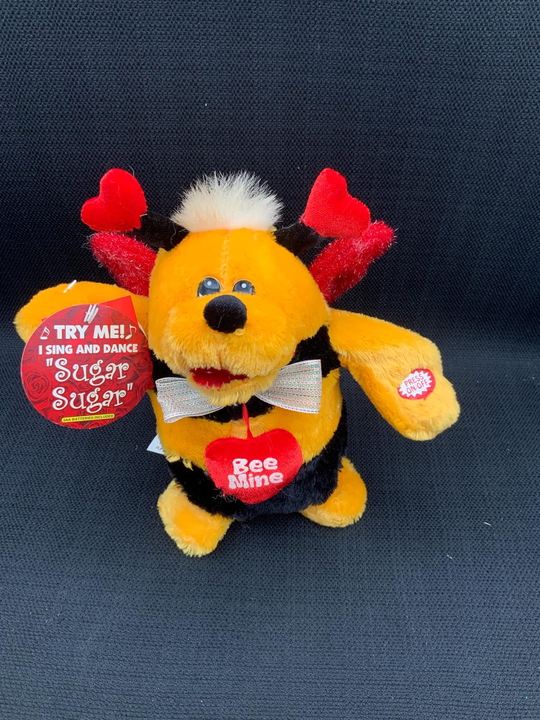 Vintage Animated Singing Bee: Valentine's Day Decor, Collectible Bee ...