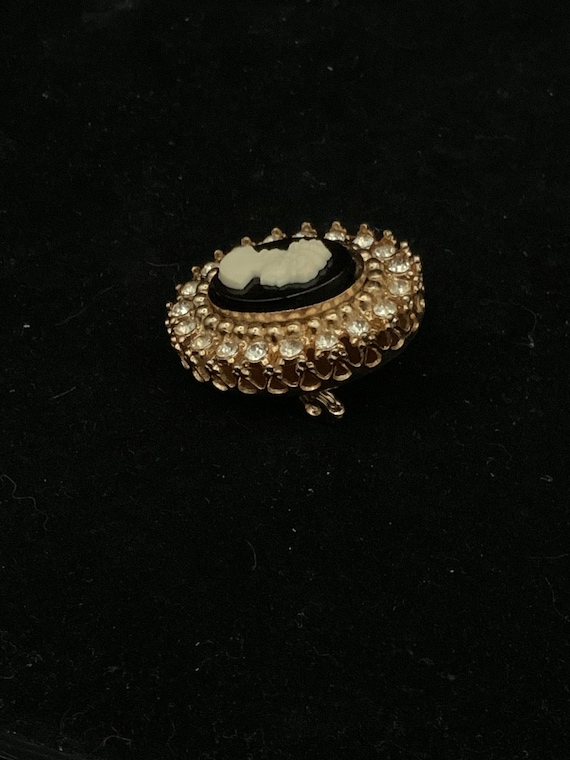 Vintage Coro Cameo Rhinestone Brooch Pin, Classic Cos… - Gem
