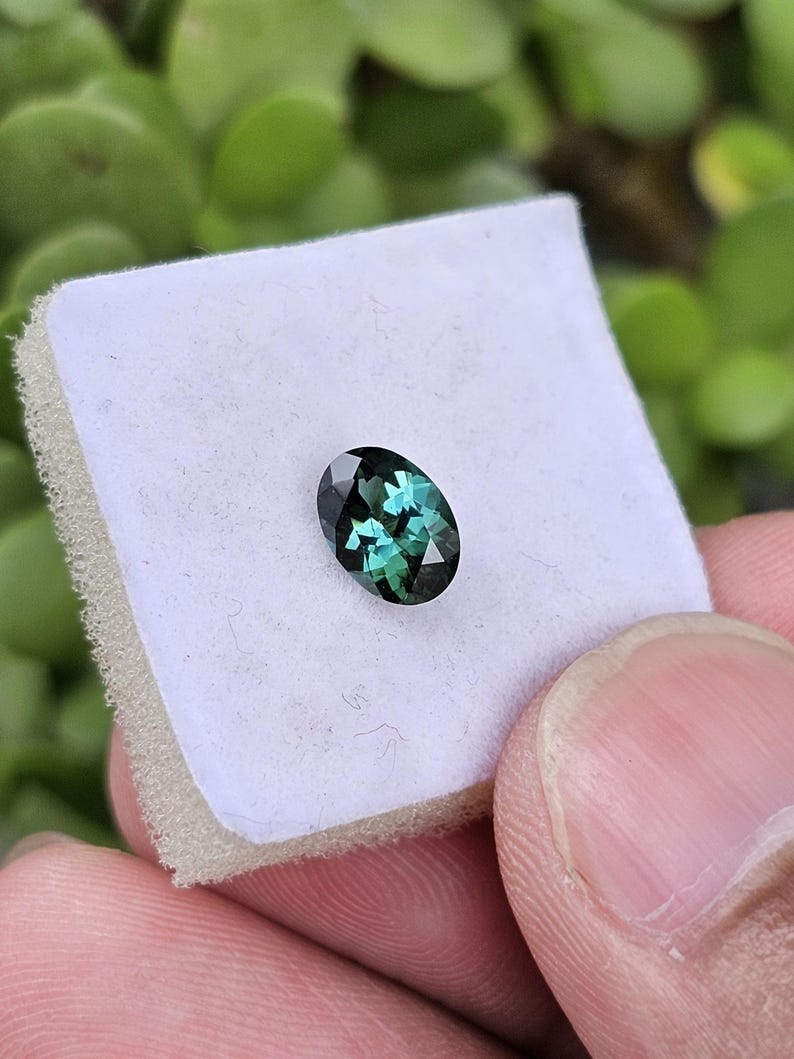 Natural Indicolite Tourmaline Oval Cut Gemstone: 0.82 Carat, Eye Clean ...