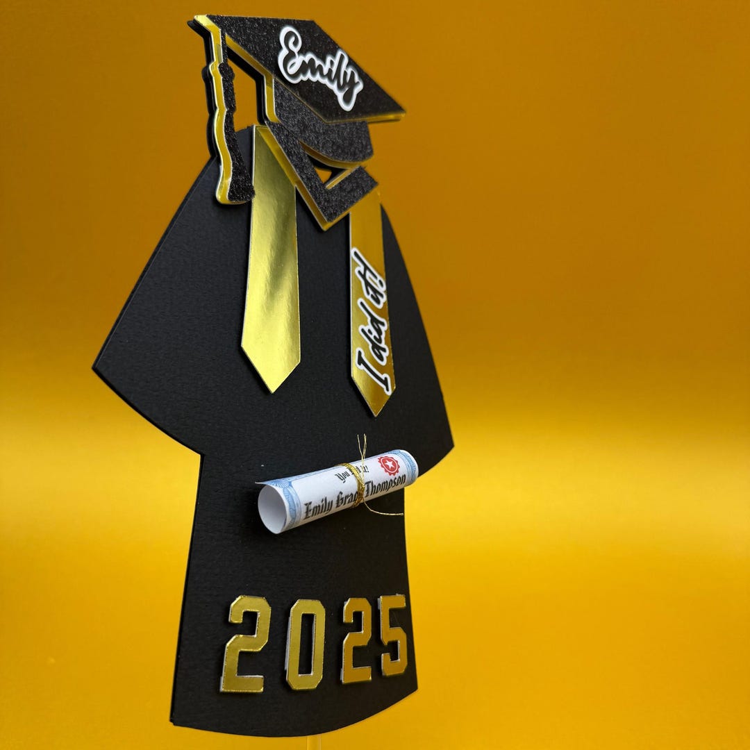 Graduation Gown Cake Topper 2025 With Name on Cap – Custom Grad Cake ...