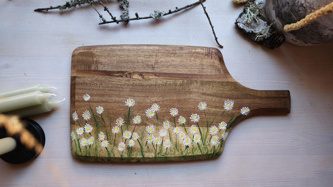 Hand-painted Snack Board With Daisy Chamomile Painting Art Decoration ...