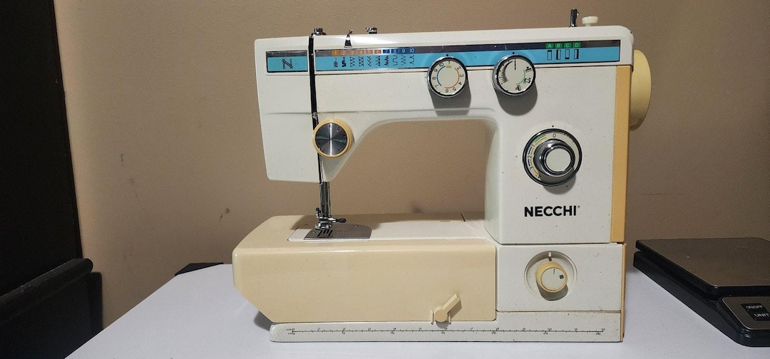 Vintage Necchi 535FA Sewing Machine W/ Case, Pedal, Manuals Tested 25 ...