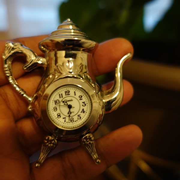 Tea Pot Clock - Etsy