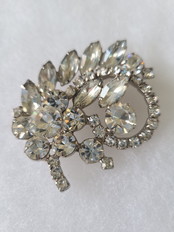 Signed weiss vintage - Gem