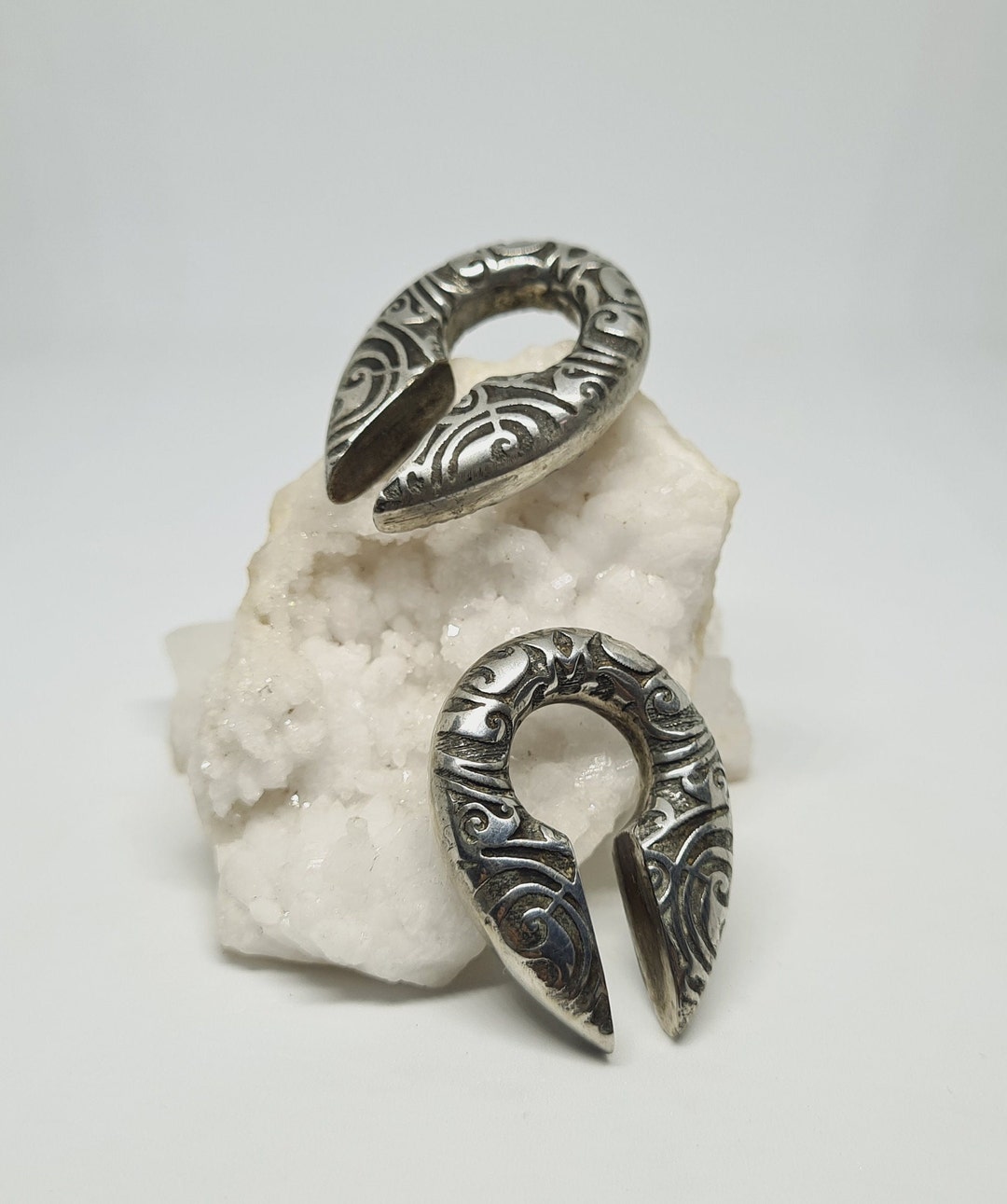 Chisisi Eman Silver Ear Weights, 10mm Ear Hangers, White Brass Gauge ...