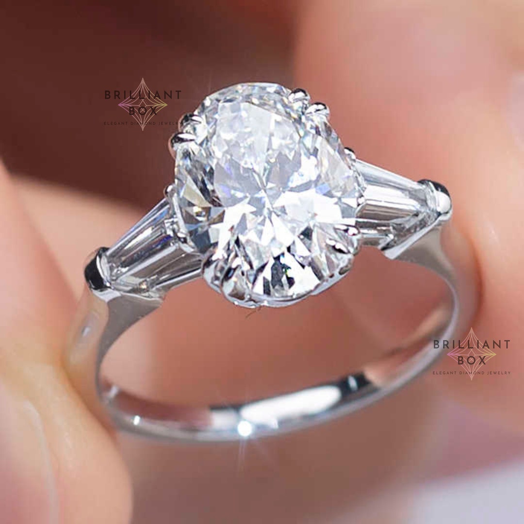 Big 5 Carat Oval Lab Grown Diamond Engagement Ring / Oval and Tapered ...