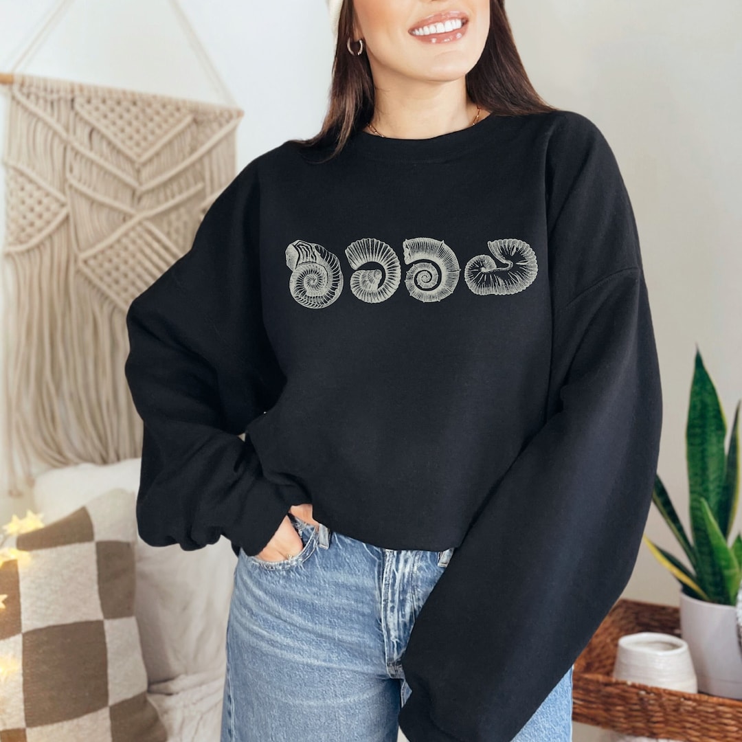 Vintage Ammonite Fossil Sweatshirt, Retro Shell Sweater, Dinosaur ...