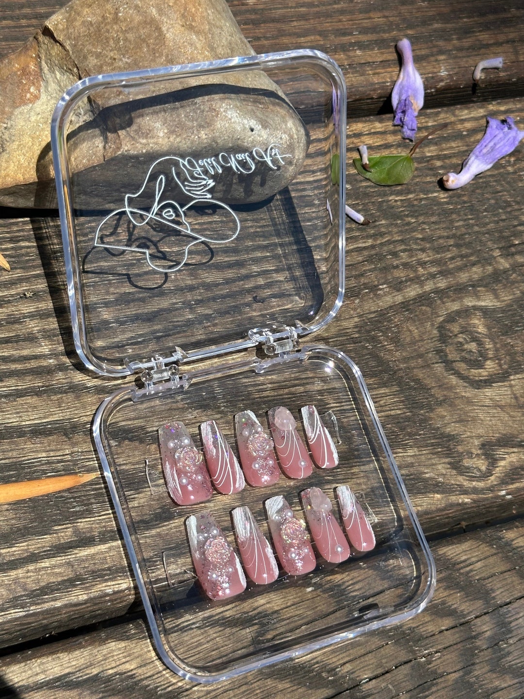 Pink Feather Press on Nails - Etsy