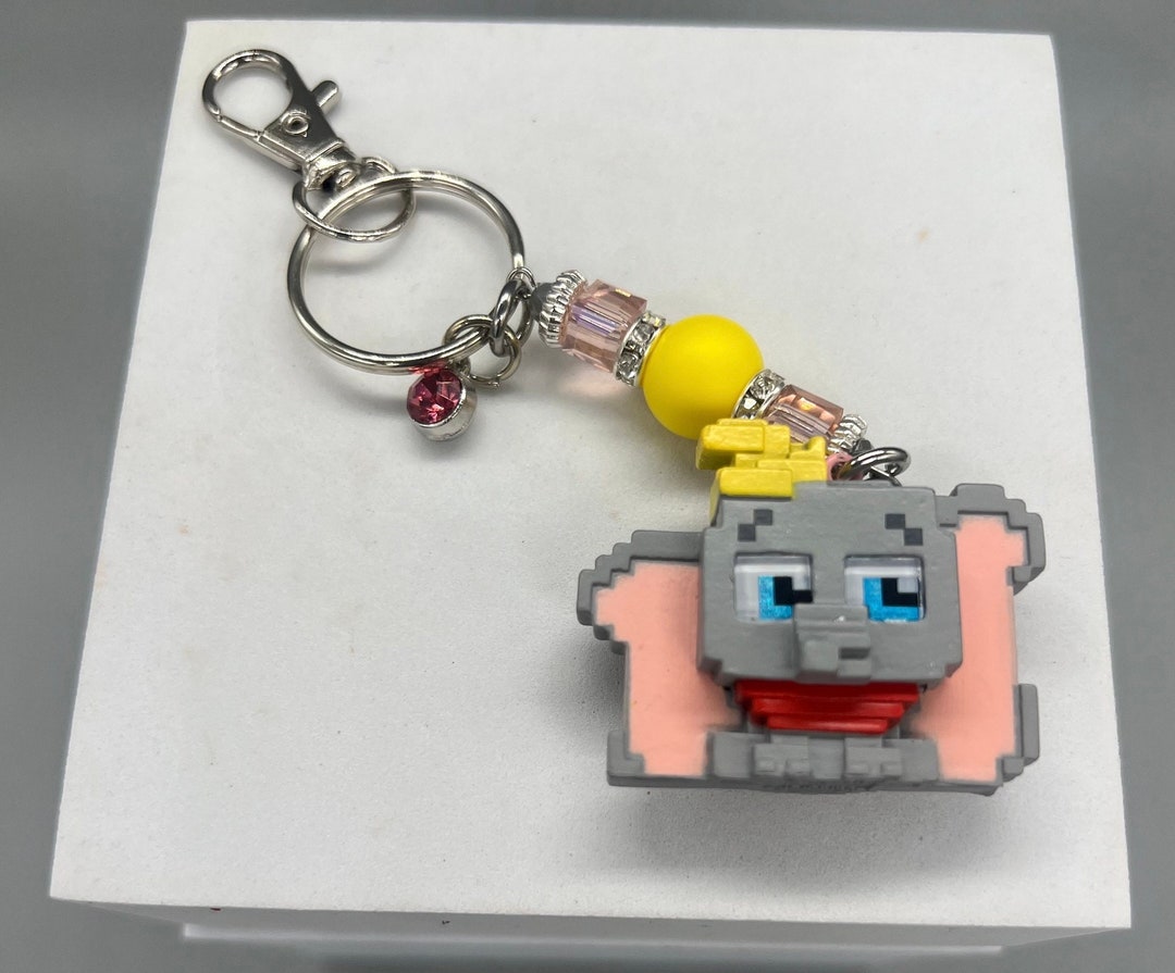 BRAND NEW Disney Pixel Dumbo From Keychain Lanyard Doorables/dumbo ...