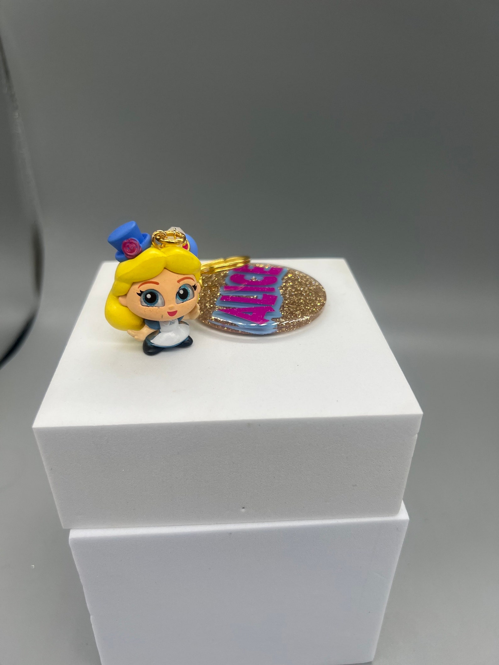 Alice From Alice in Wonderland Glitter Keychain Doorables/alice Key ...