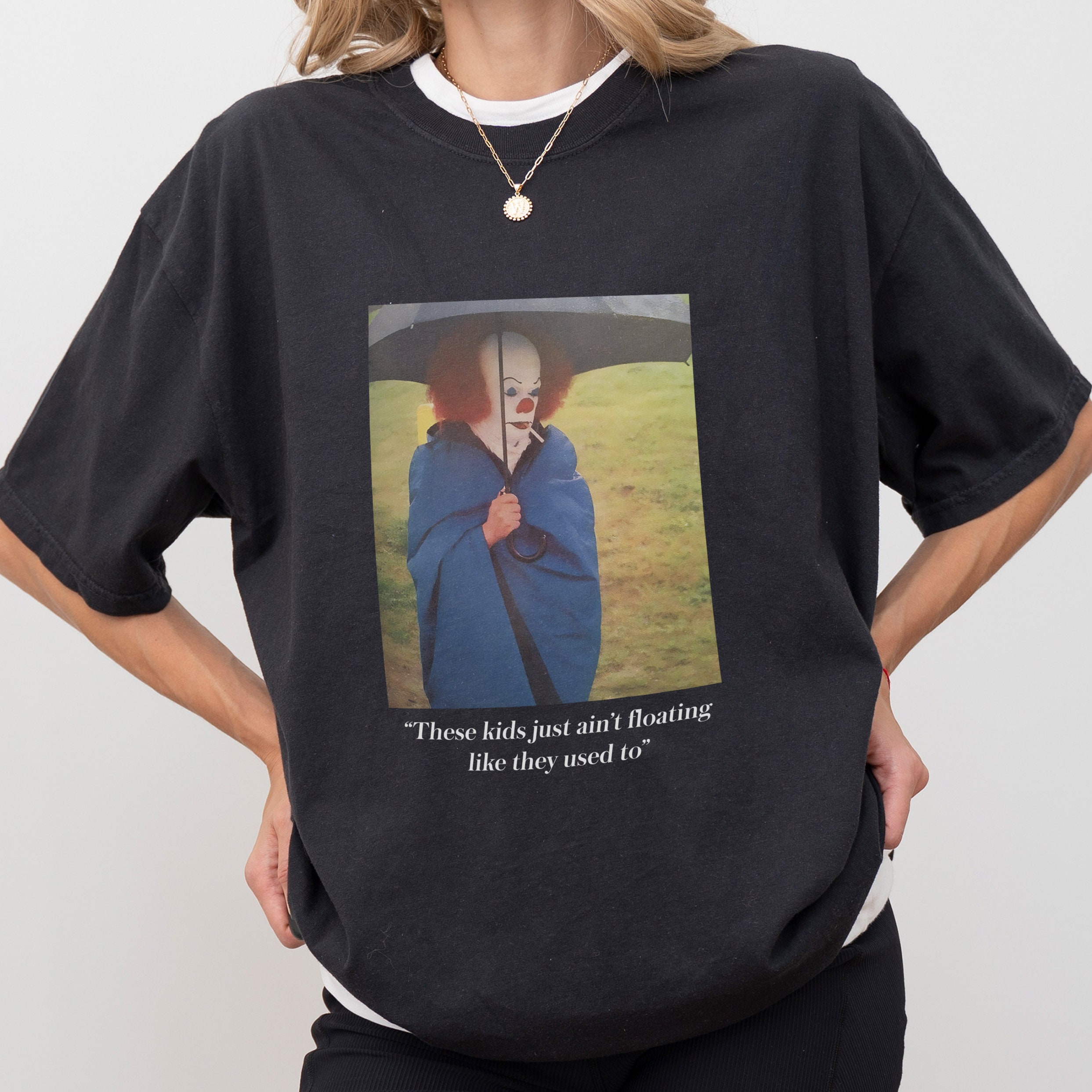 Funny Pennywise the Clown T-shirt, Retro 90s Horror Movie Funny Pennywise the Clown T-shirt, Retro 90s Horror Movie