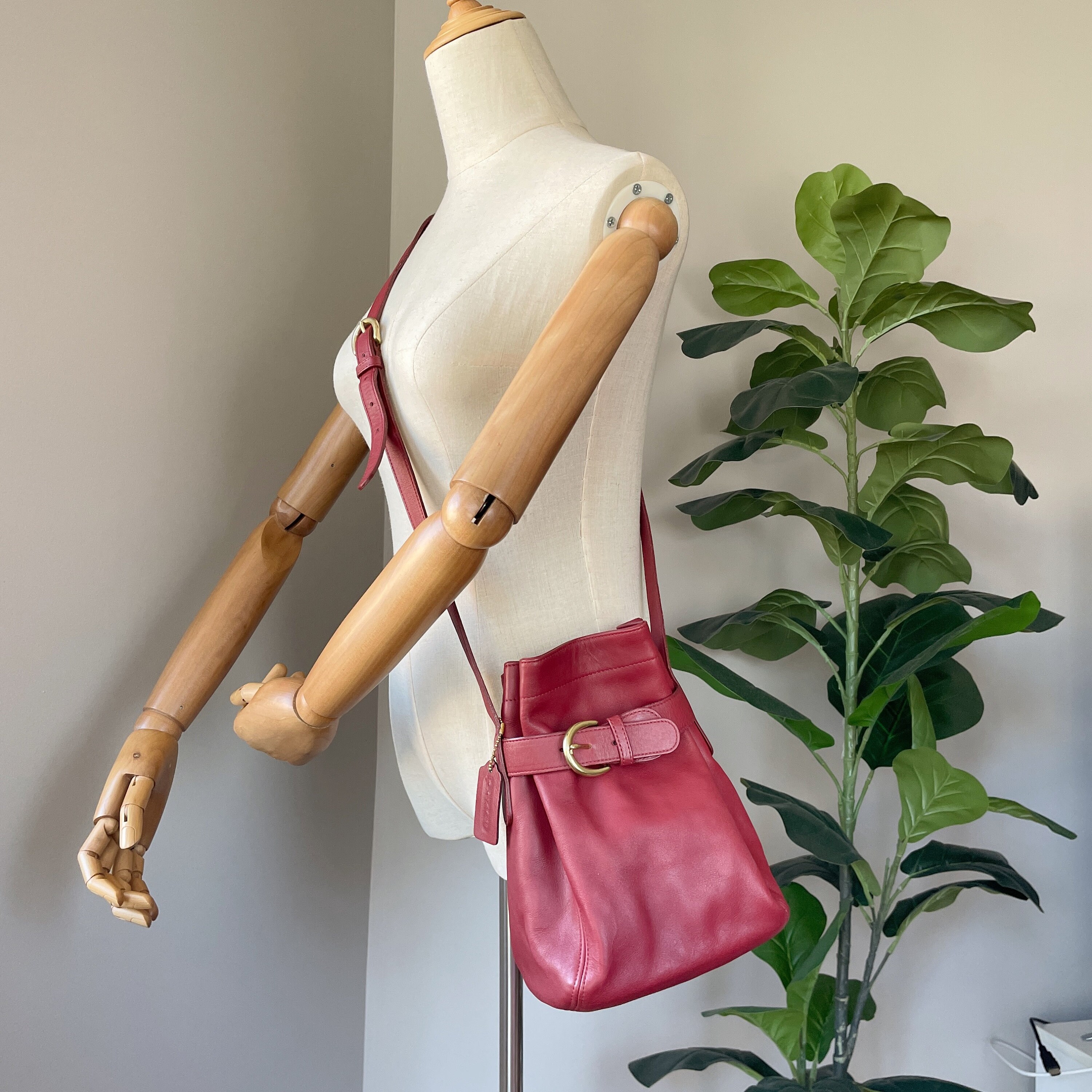 Coach Vintage Belted Pouch, Coach Soho 4156, Crossbody Bucket Bag, Red ...