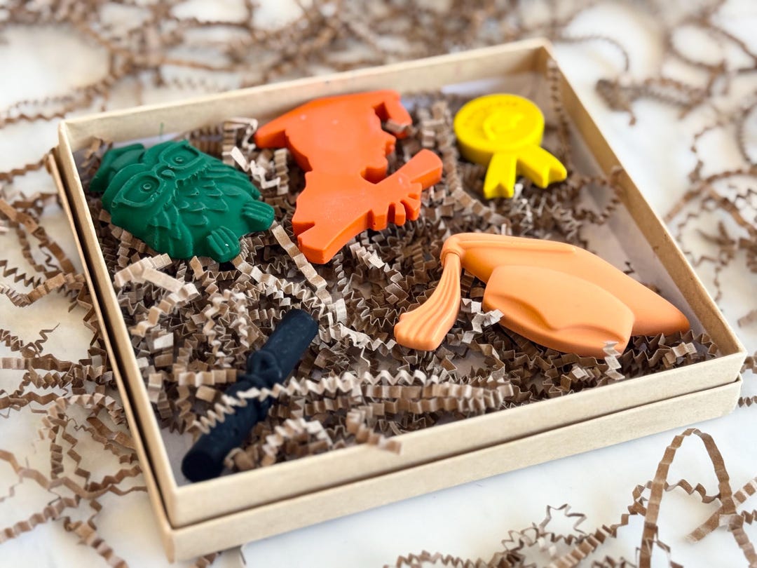 Graduation Crayons | Party Favor | Birthday Gift | Graduation Gift ...