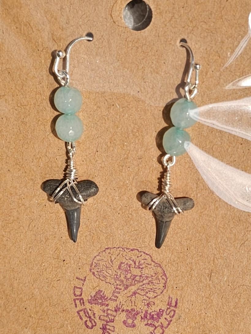 Shark Teeth Earrings, Jade Color, Natural Stone, Hand Wrapped - Etsy