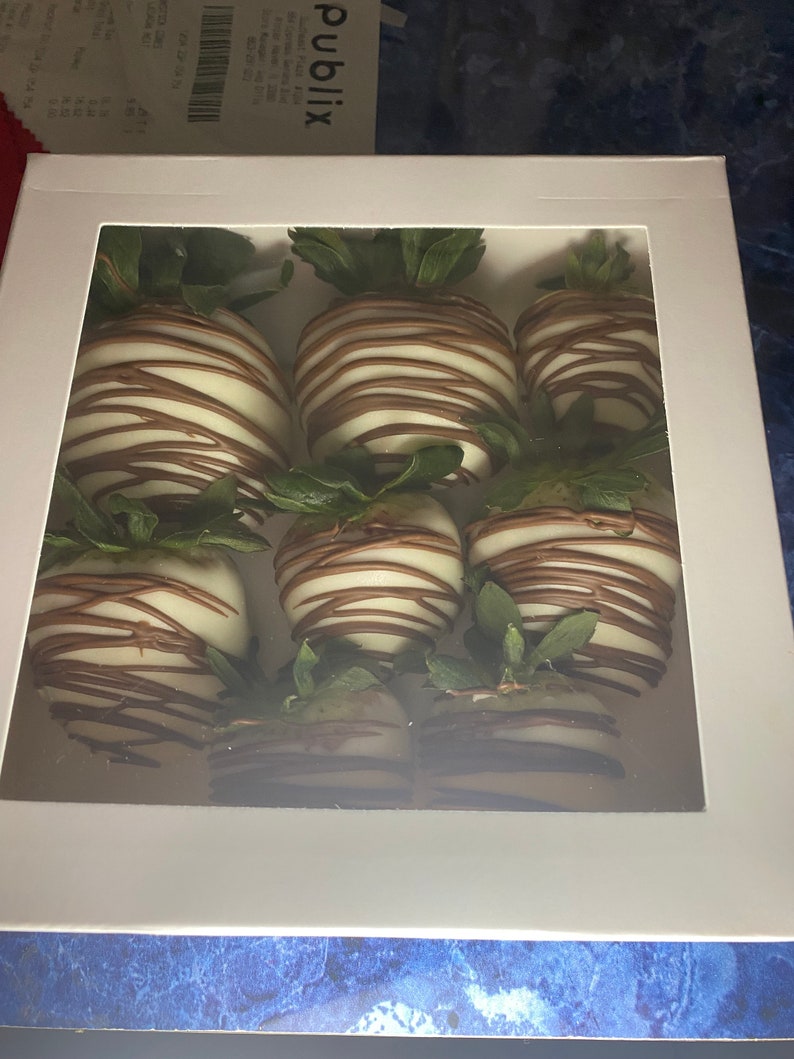 12 Custom Chocolate Covered Strawberries - Etsy