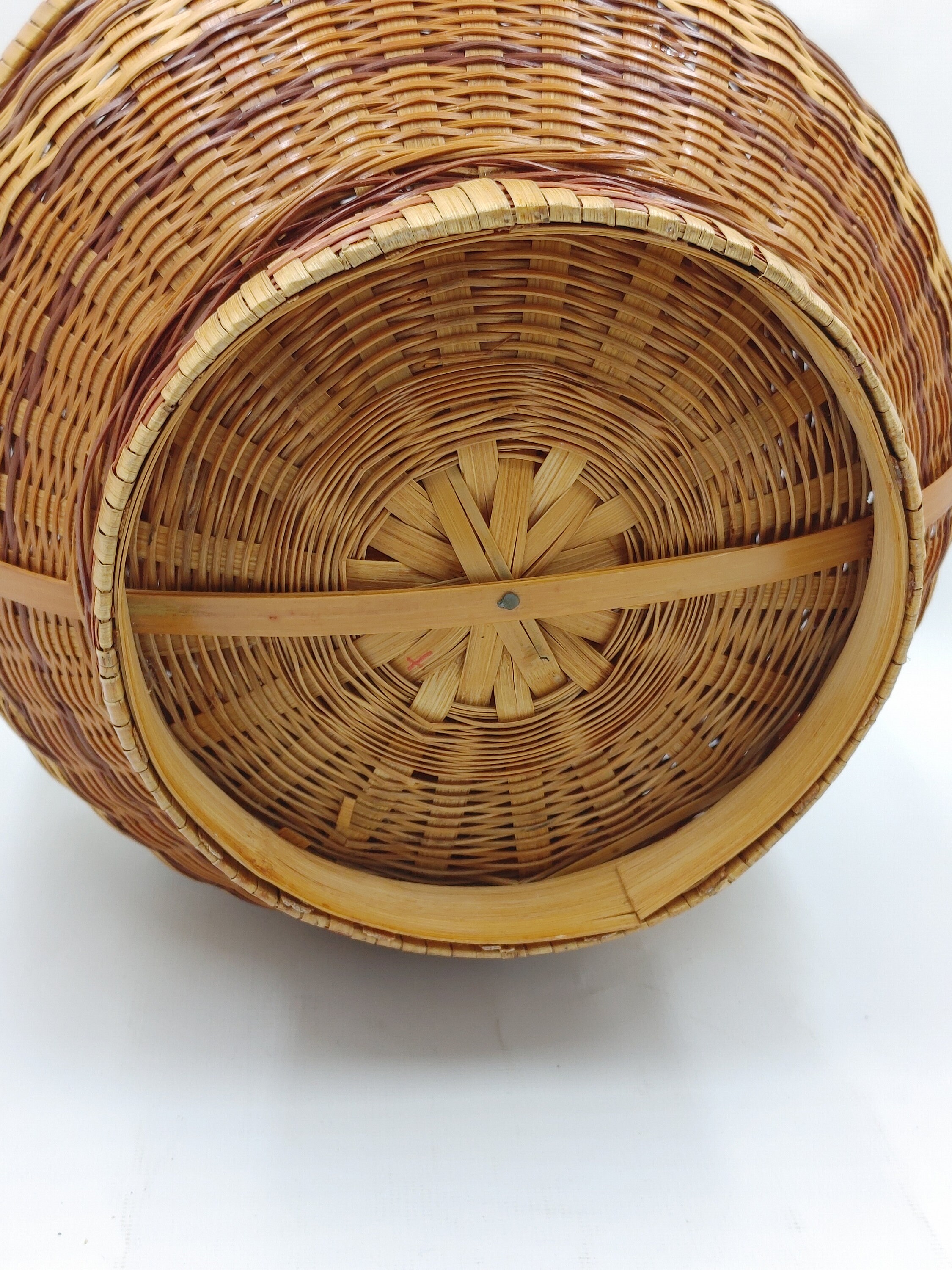 Vintage Woven Wicker and Bamboo Basket With Lid With Handle - Etsy