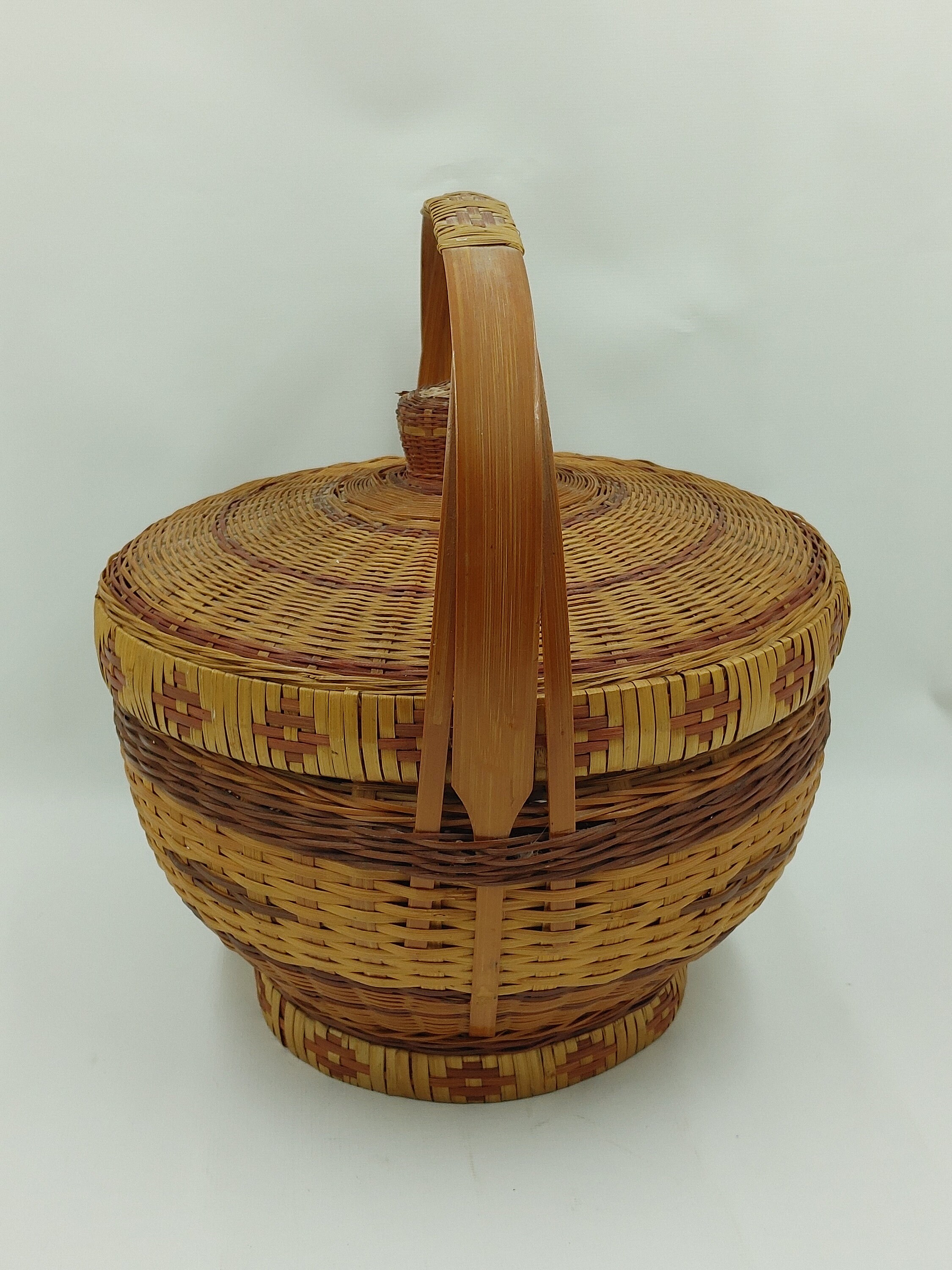 Vintage Woven Wicker and Bamboo Basket With Lid With Handle - Etsy