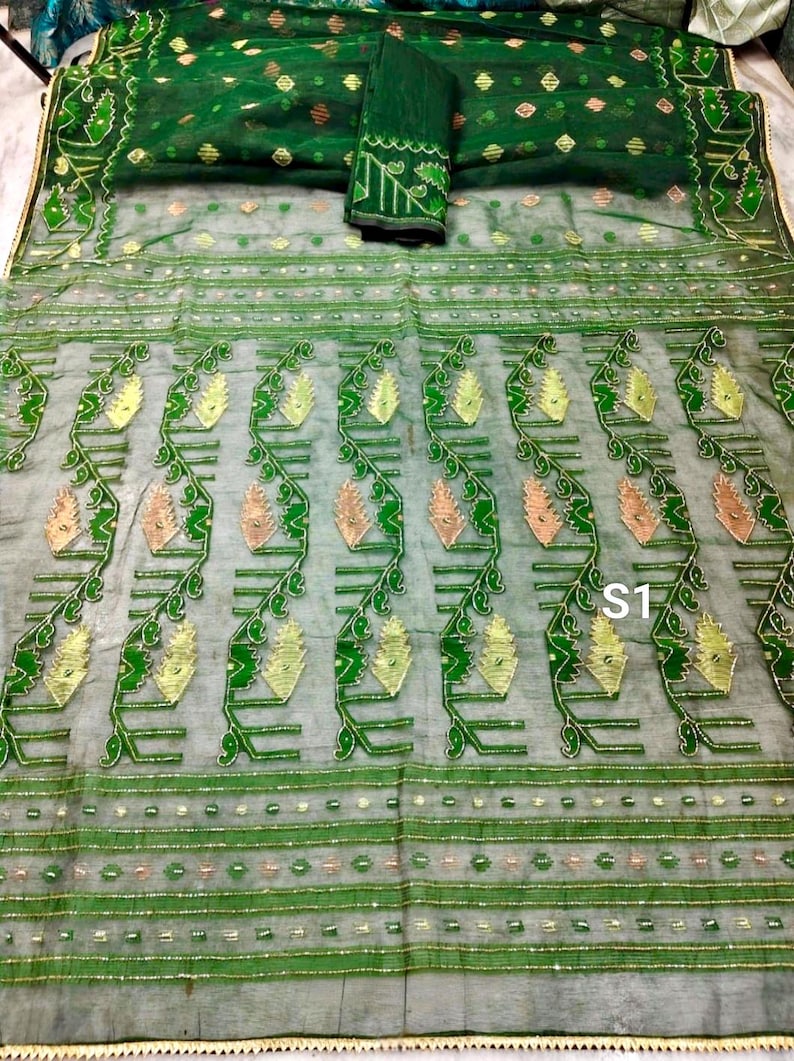 Karchupi Embroidery Cutdana Jamdani Saree With Blouse Piece: Aari Work ...