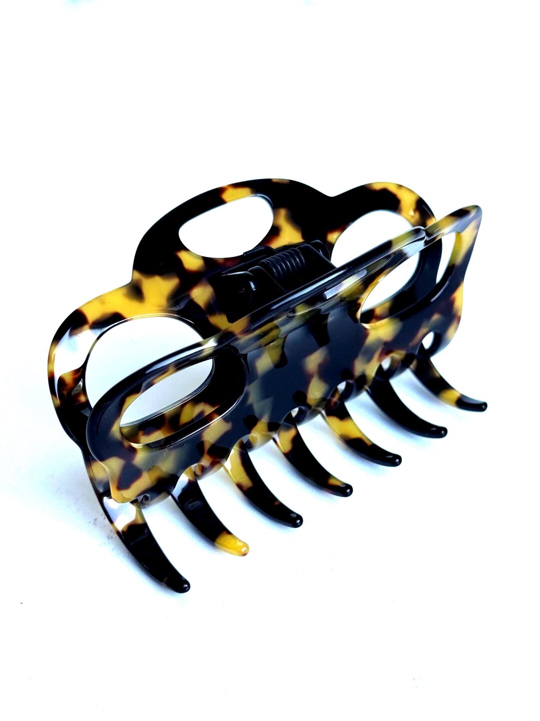 Charles J. Wahba - Jumbo Cut-out Scallop Hair Claw, Clip, Grabber ...