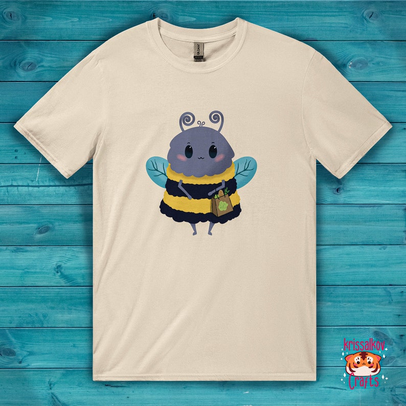 Bee Gifts Bee Funny Illustration Cute Bee Art Bee With Paper Bag ...
