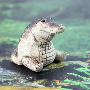 Cute Ceramic Alligator Sculpture: Adorable Crocodile Figurine for Tea ...