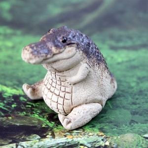 Cute Clay Alligator Sculpture: Adorable Crocodile Figurine for Tea ...