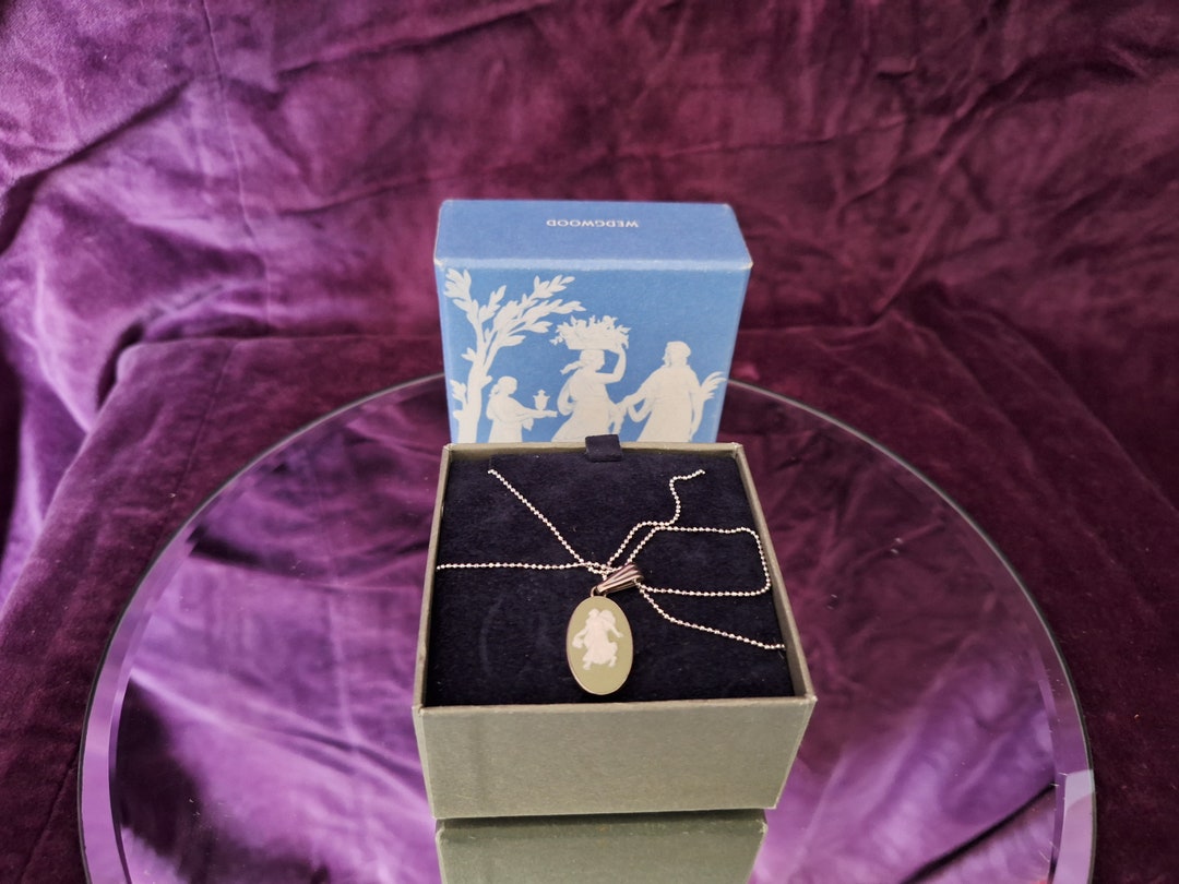 Wedgwood Sage Green Jasperware Necklace - Etsy