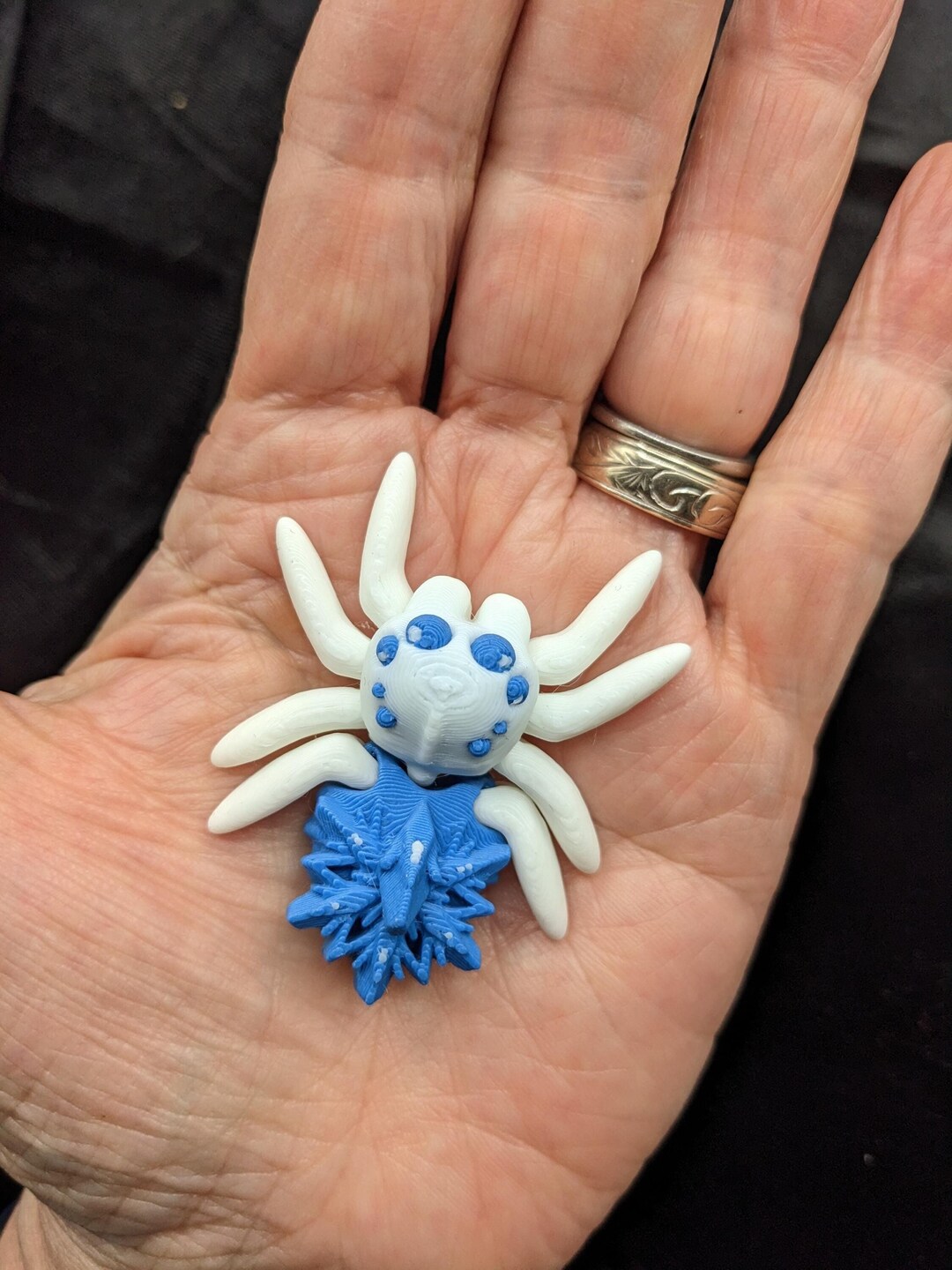 Beautiful Articulated Snowflake Spider Fidget Toy - Etsy