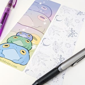Stacked Frogs Bookmark - Kawaii Aesthetic - Glossy Cardstock - Etsy