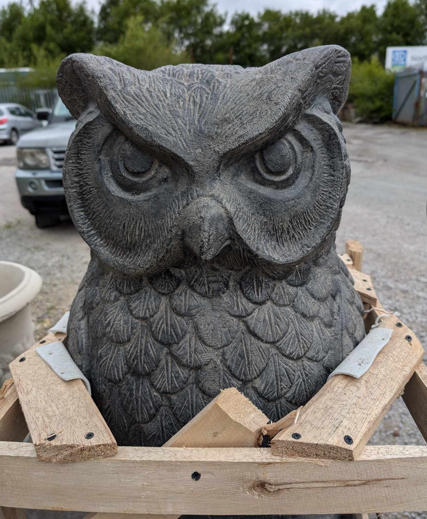 Large Outdoor Owl Ornament in Resin - Etsy UK