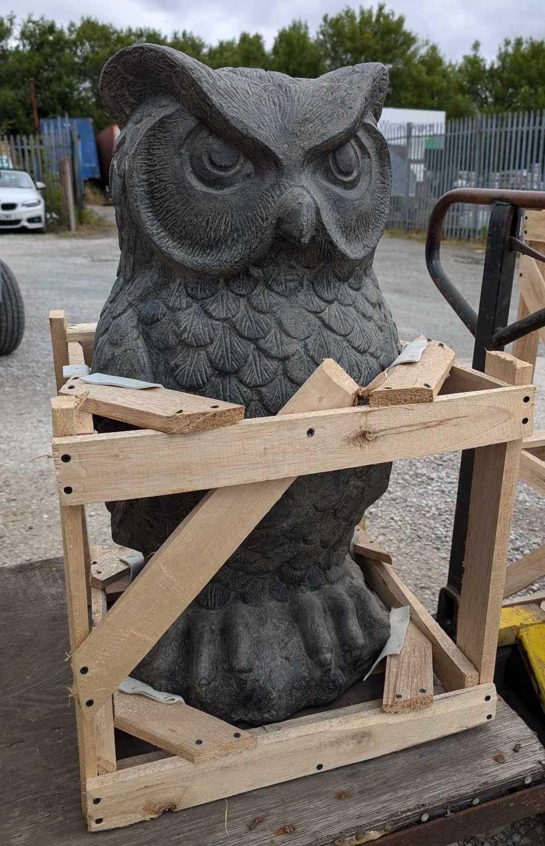 Large Outdoor Owl Ornament in Resin - Etsy UK