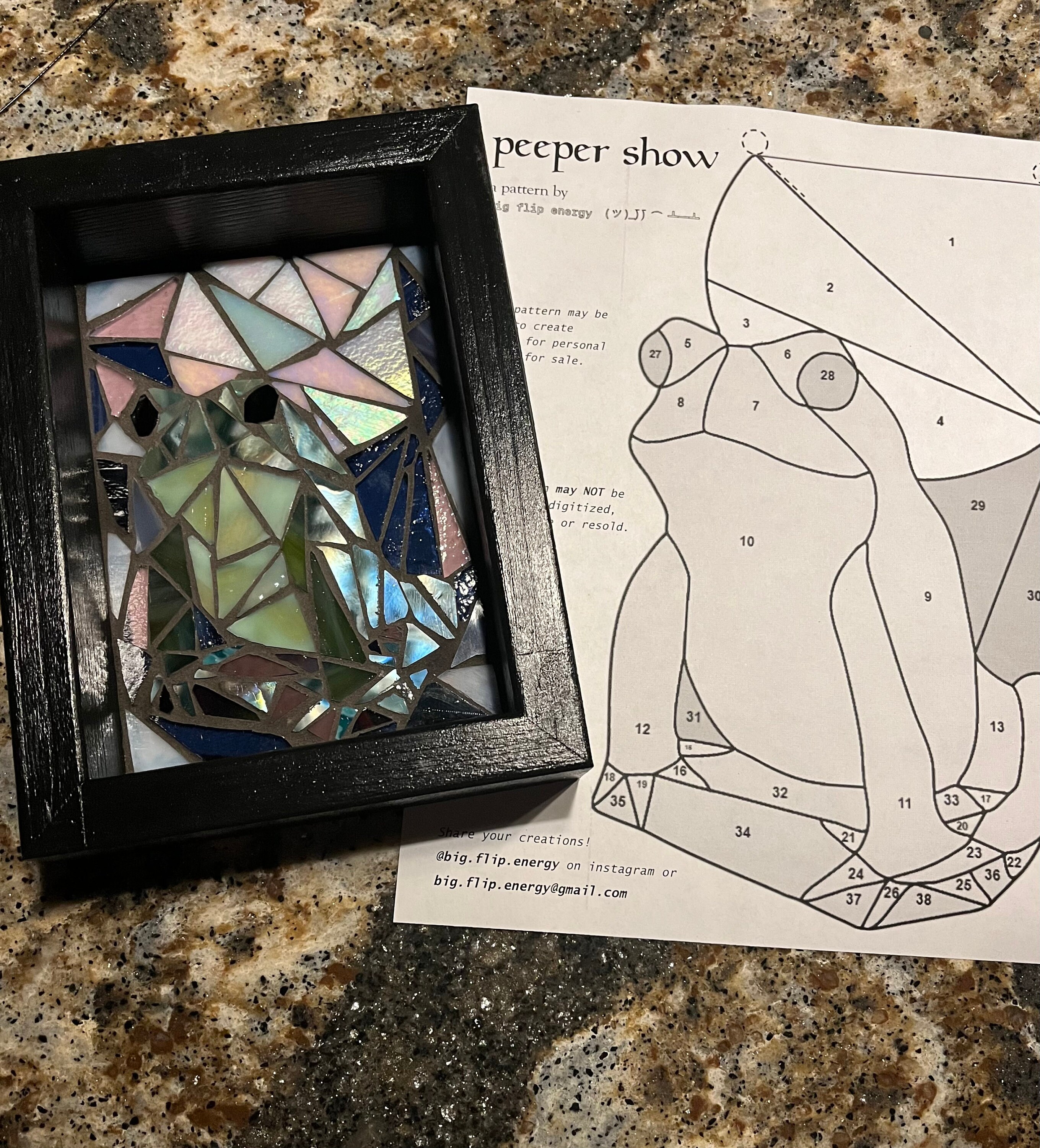 Stained Glass Suncatcher / Mosaic Pattern Peeper Show Frog or Toad hard ...