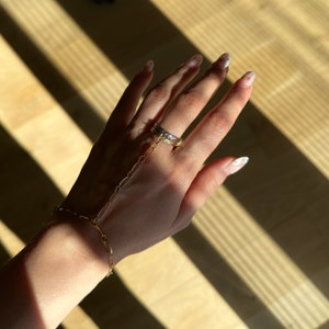 Gold Hand Chain, Dainty 18k Gold Plated Mixed Metal Hand Chain Ring, 2 ...
