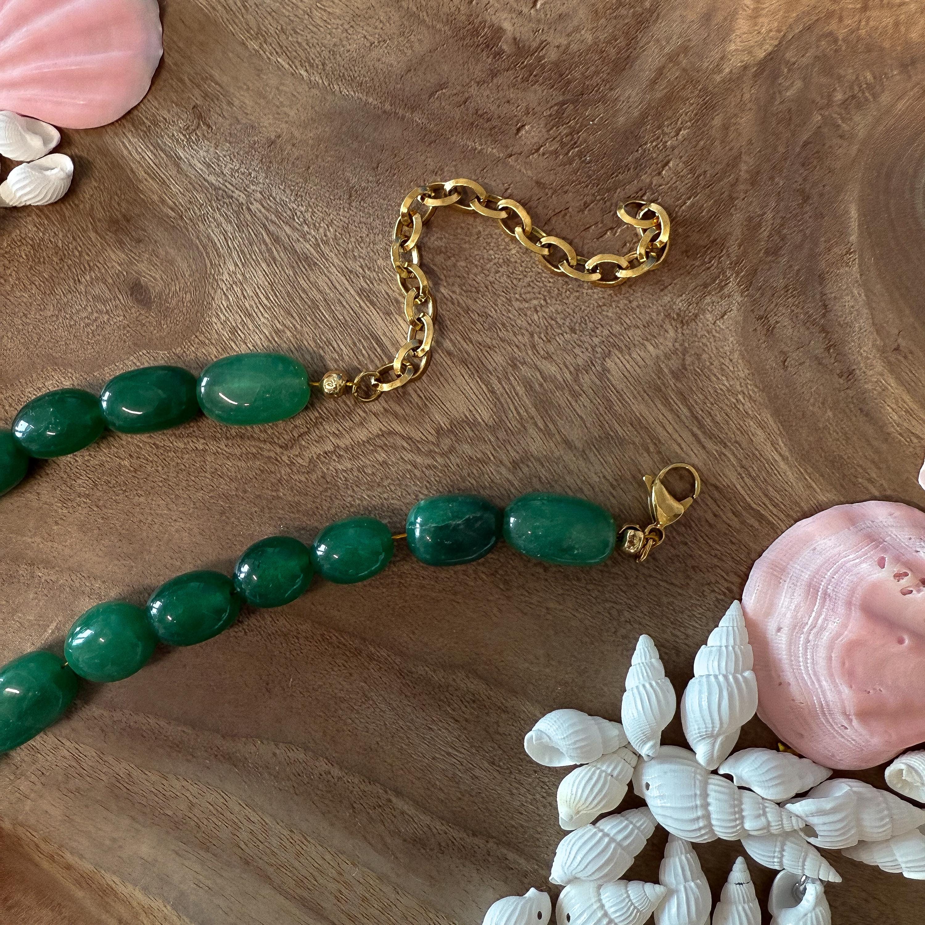 Chunky Starfish Necklace, Oversized Beaded Necklace, Green Gemstone ...
