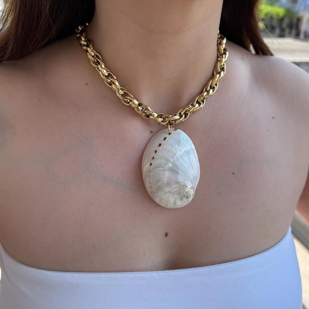 Statement Choker Necklace, Large Shell Necklace, Gold Bold Chain ...